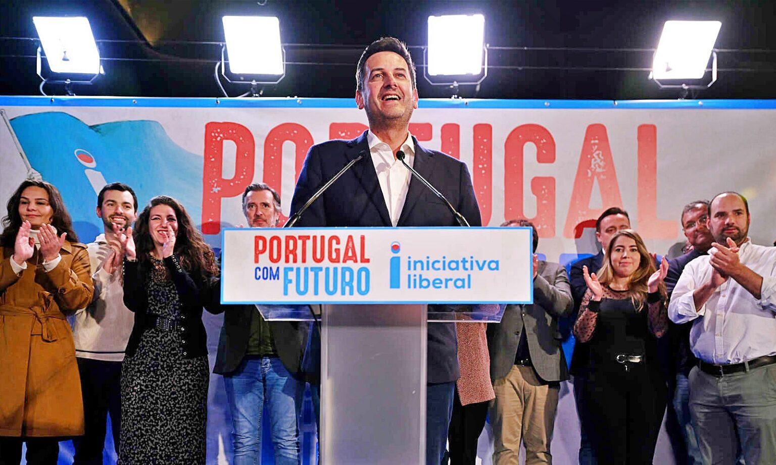 LEGISLATIVAS 2024: RUI ROCHA (IL) DISPONÍVEL PARA SOLUÇÃO DE GOVERNO ...