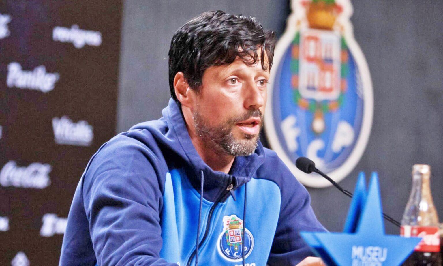 FC PORTO: VÍTOR BRUNO "PROCURA" LÍDERES DE BALNEÁRIO - CRISE | RÁDIO ...