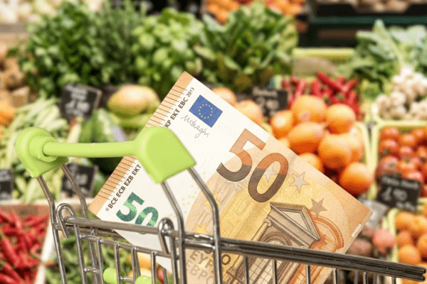 CABAZ ALIMENTAR VOLTA A ENCARECER E FIXA-SE NOS 257 EUROS | RÁDIO REGIONAL