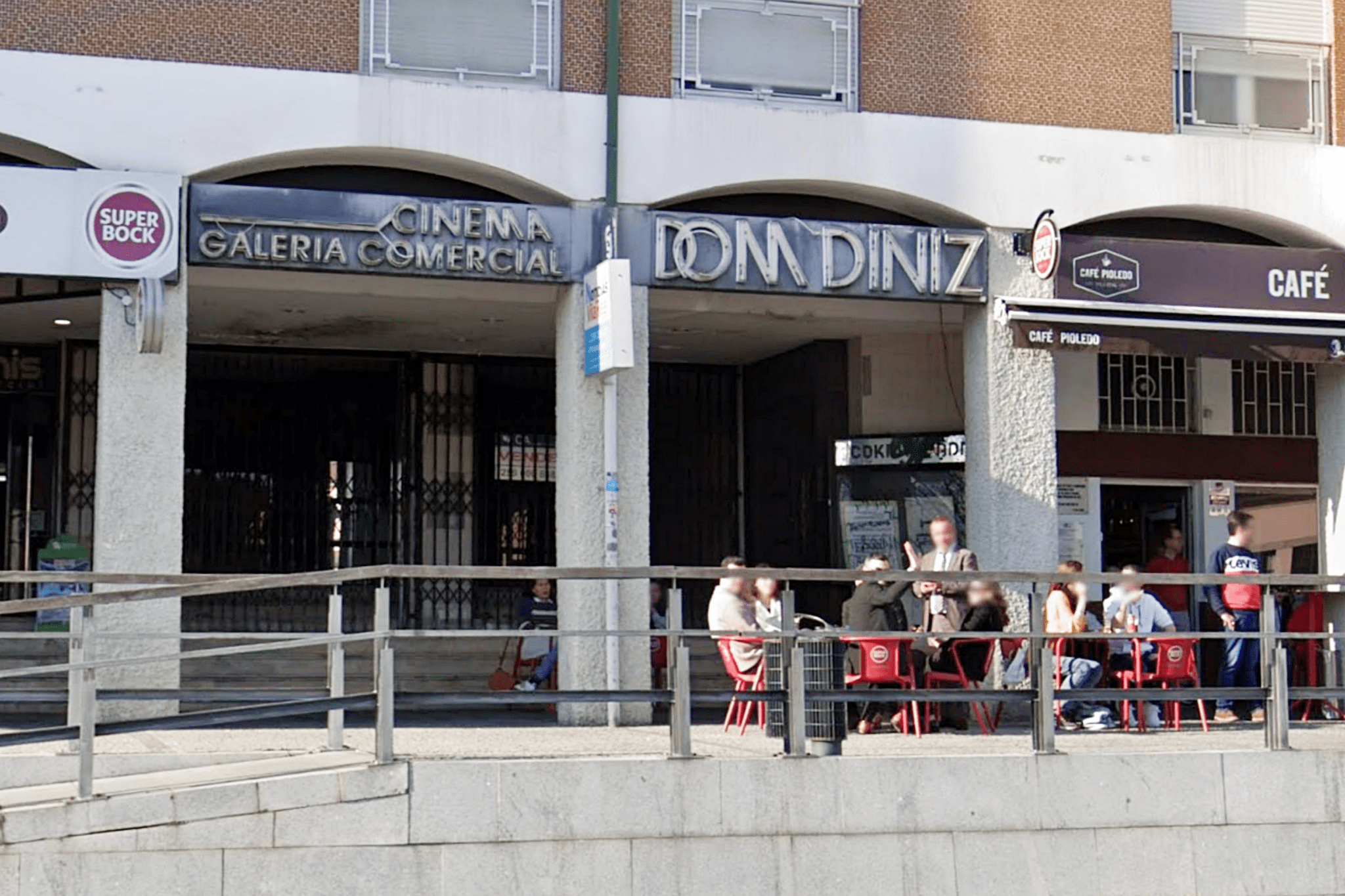 MUNICÍPIO DE VILA REAL ASSUME POSSE DO ANTIGO CINE-TEATRO D. DINIZ ...